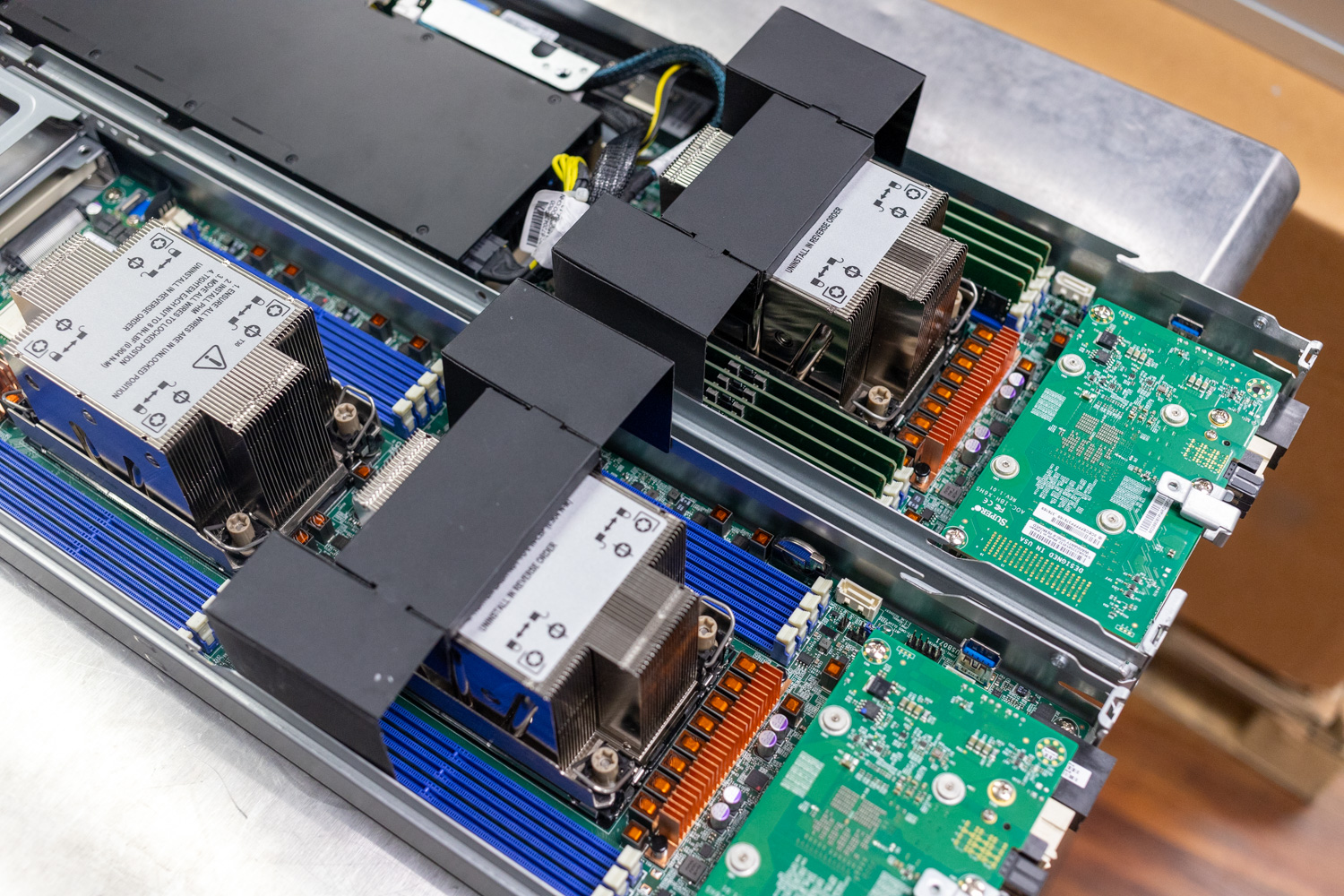 Supermicro X13 SuperBlade İncelemesi: Her Şeyi Yapabilen Yapay Zeka ...